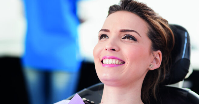 Orthograde apical application of an MTA plug in a tooth without ...