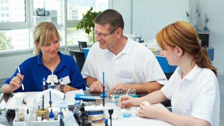 DT News - Netherlands - Verdere schaalvergroting door overname Curaeos