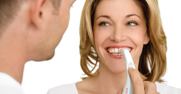 Dental News - VITA Easyshade Compact: the next step in shade measurement