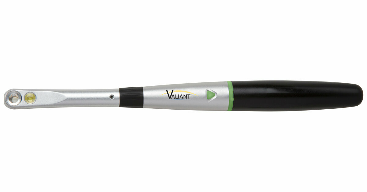 VALIANT curing light