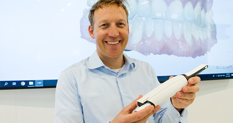 Intra-oral scanning with 3M True Definition Scanner, realisation with CARES