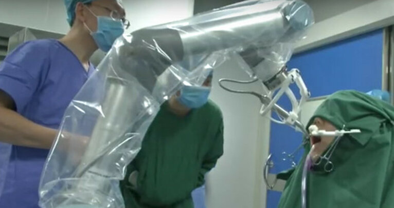 Yomi robotic system gains ground in dentistry