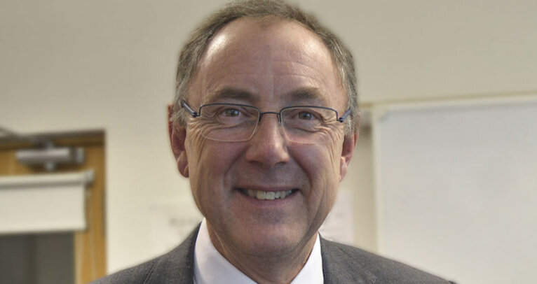 Scottish professor wins international dental research award