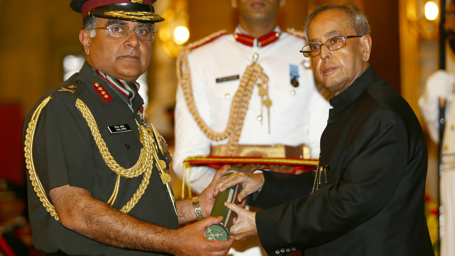 DT News - India - President of India gives highest defence award to ...